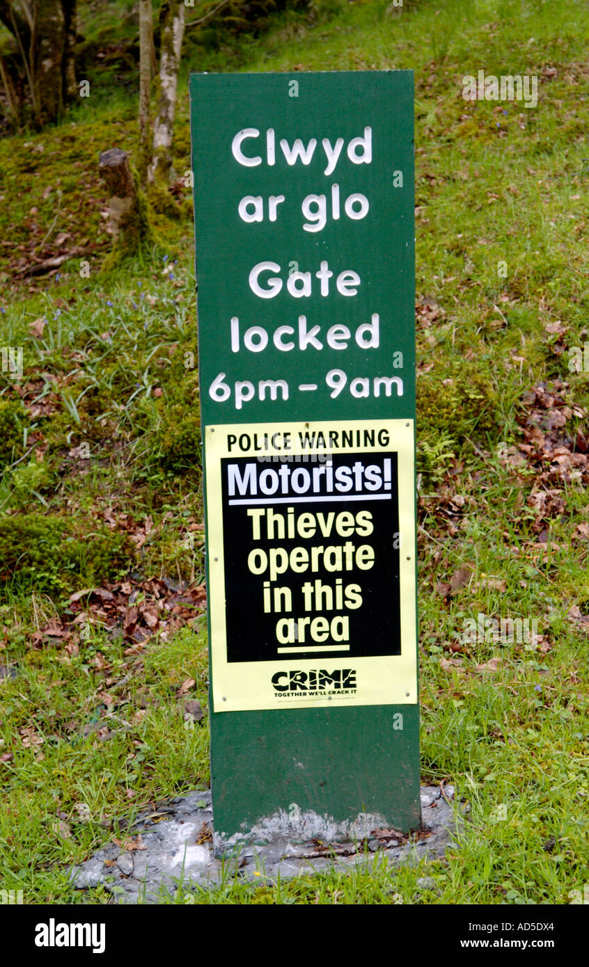 Crime warning signs landscape hi-res stock photography and images - Alamy