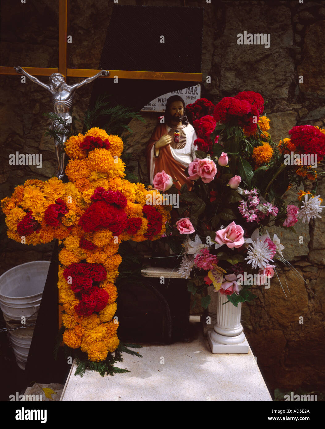 Grave covered with flowers for the Day of the Dead Oaxaca Mexico Stock ...