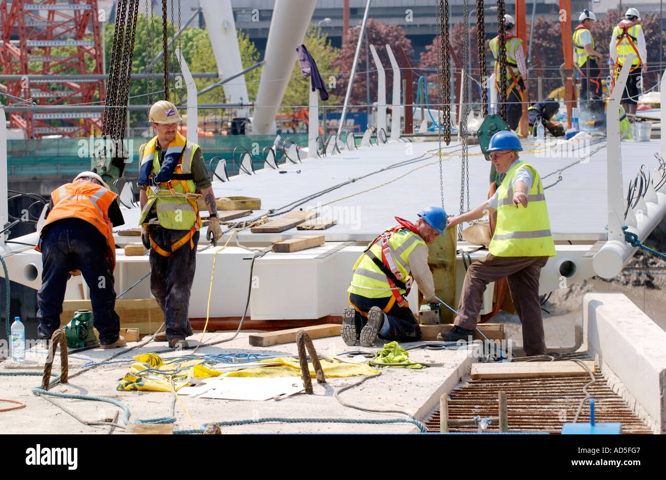 Foot and cycle bridge under construction over the River Usk at Newport ...