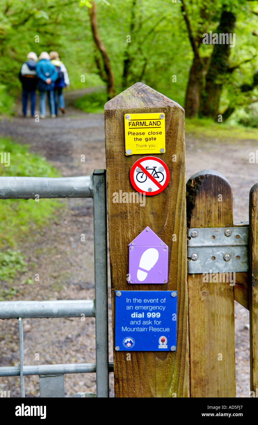 Waterfall waterfalls sign signs hi-res stock photography and images - Alamy