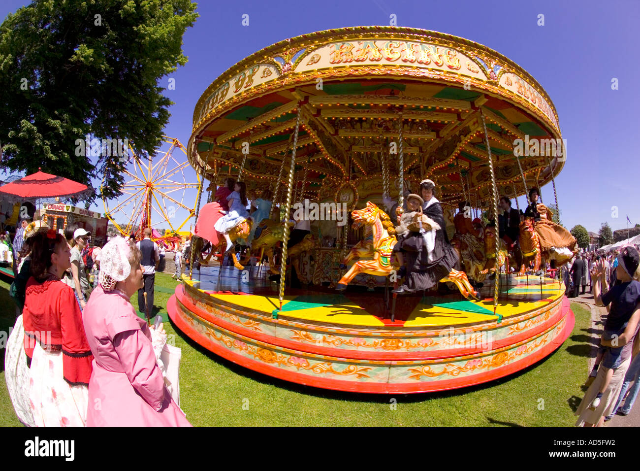 Fairground family hi-res stock photography and images - Alamy