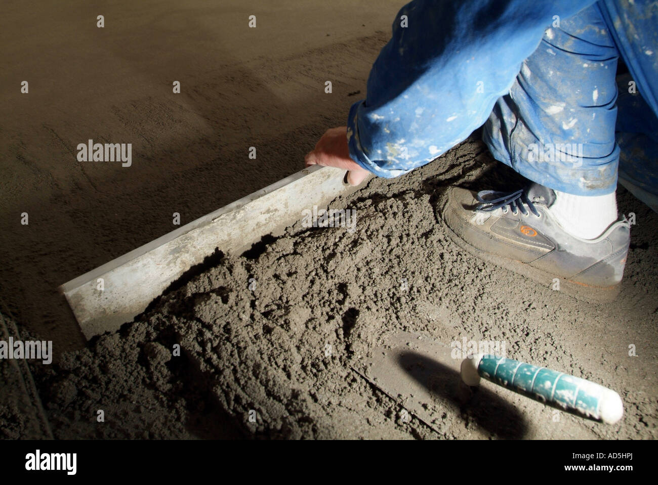 Tiler 2 hi-res stock photography and images - Alamy