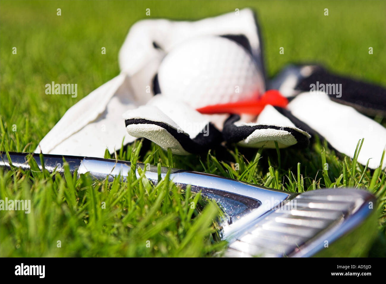 Golf ball tee peg hi-res stock photography and images - Alamy