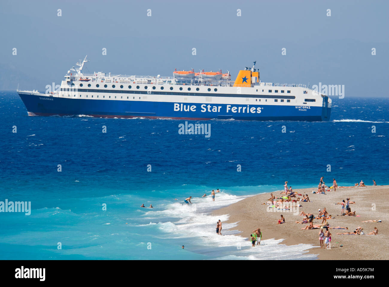 Car ferry beach hi-res stock photography and images - Alamy