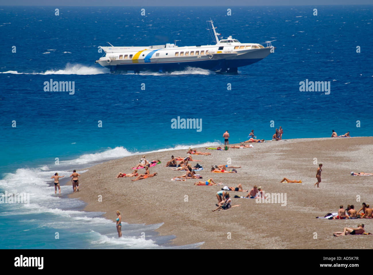 Greek island hydrofoil hi-res stock photography and images - Alamy
