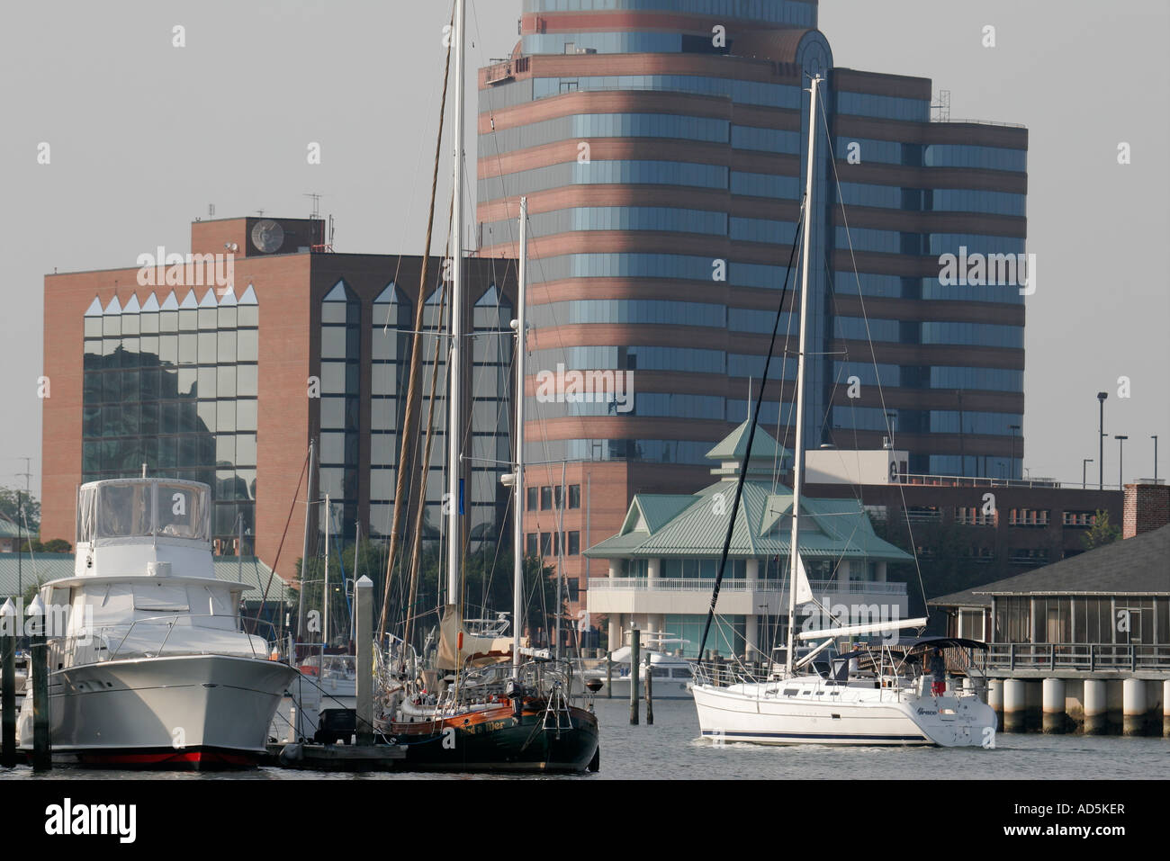 Hampton Virginia,Tidewater Area,Hampton River water,boat,city skyline ...