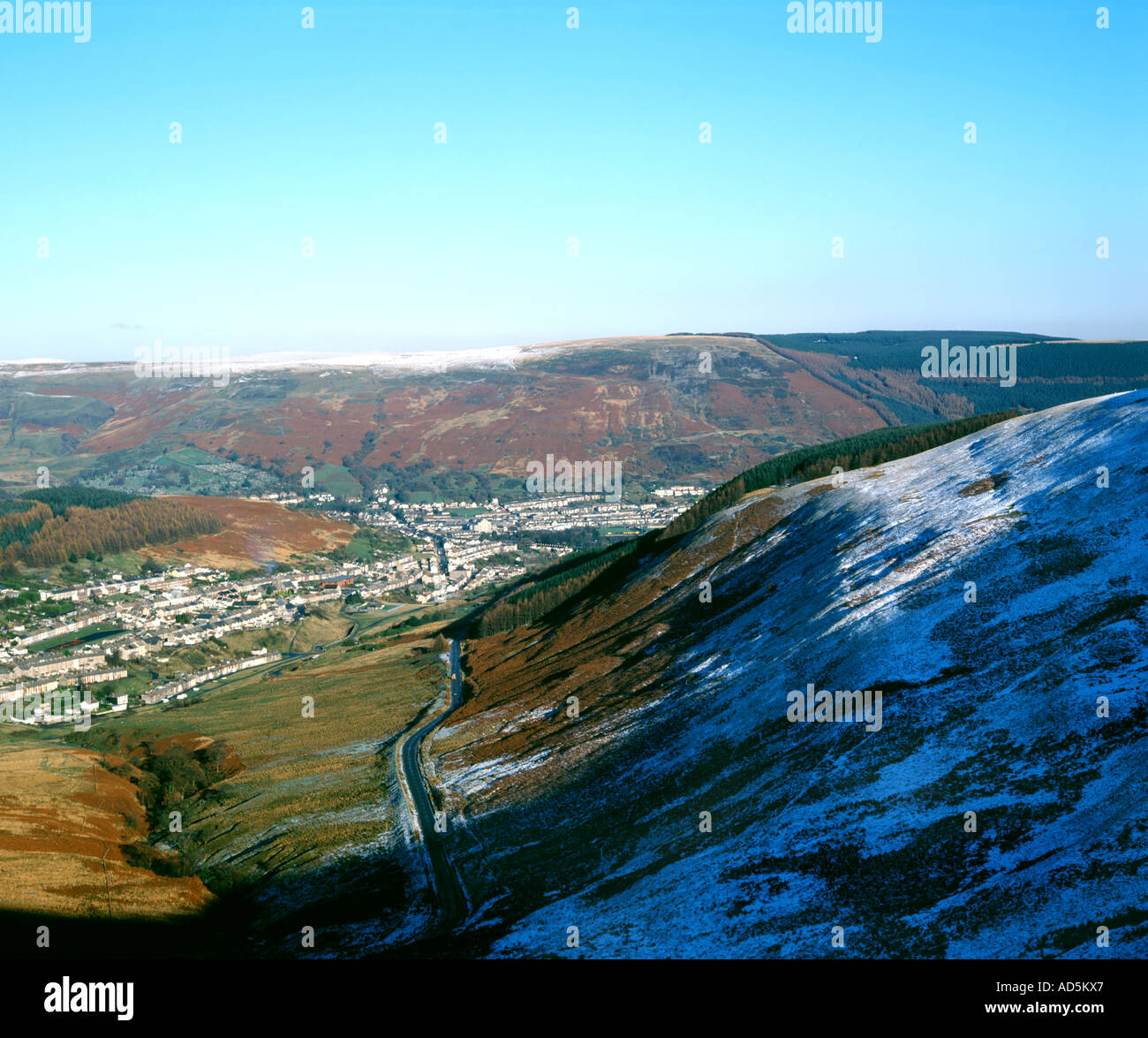 Top of rhondda valley hi-res stock photography and images - Alamy