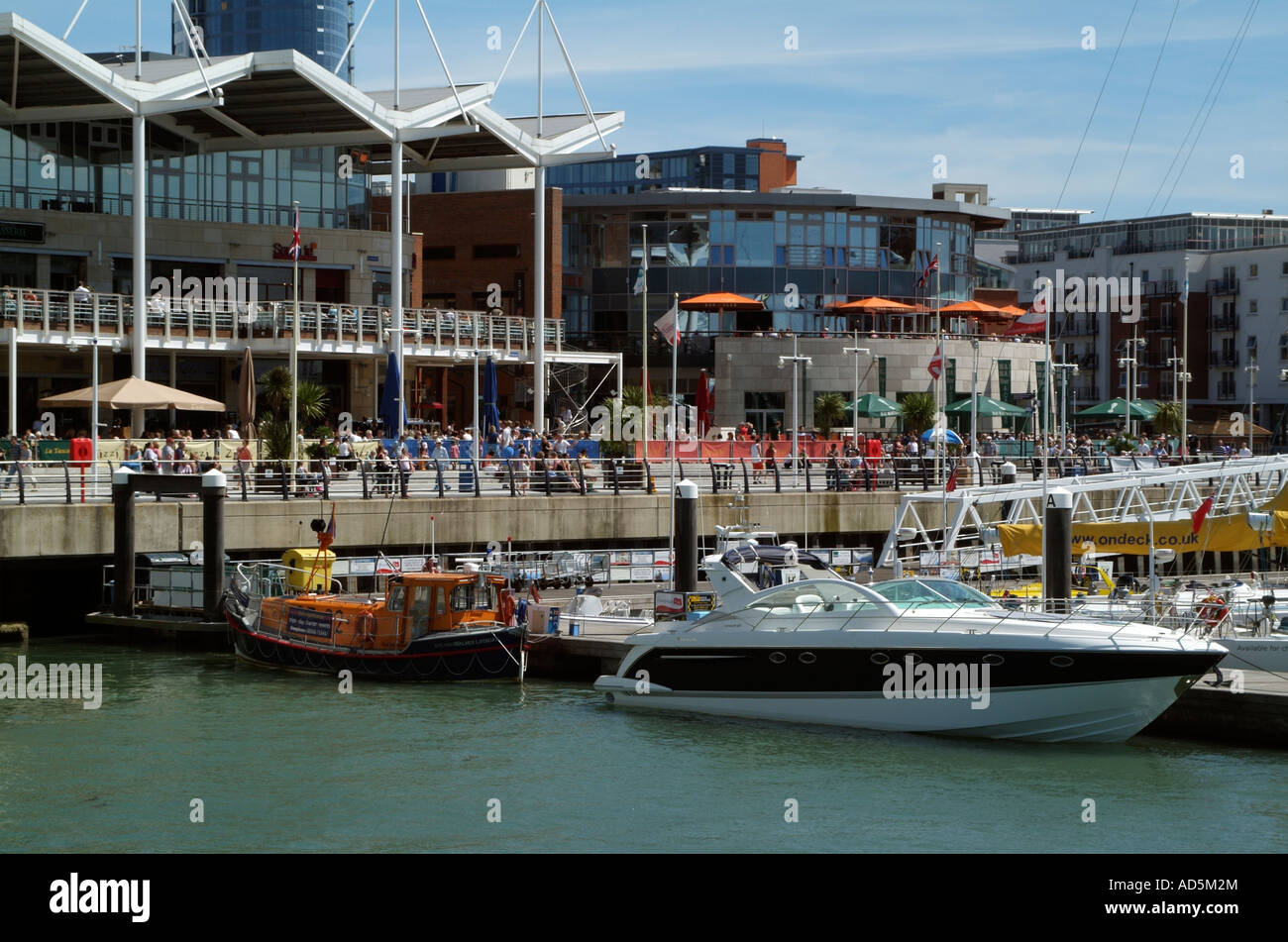 Gunwharf quays portsmouth hi-res stock photography and images - Alamy