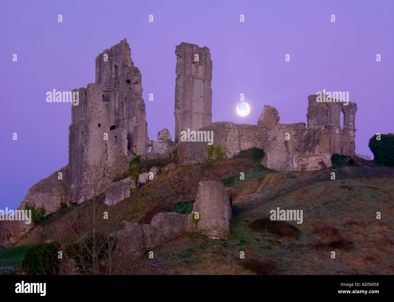 Corfe Castle Dorset by Night Stock Photo - Alamy