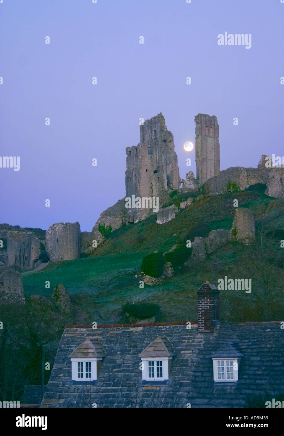 Corfe Castle Dorset by Night Stock Photo - Alamy
