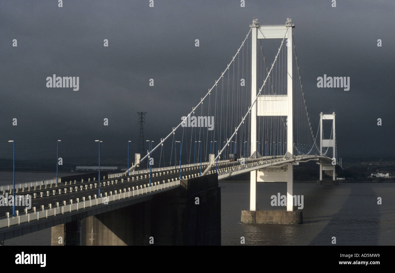 Severn bridge from motorway viewing hi-res stock photography and images ...
