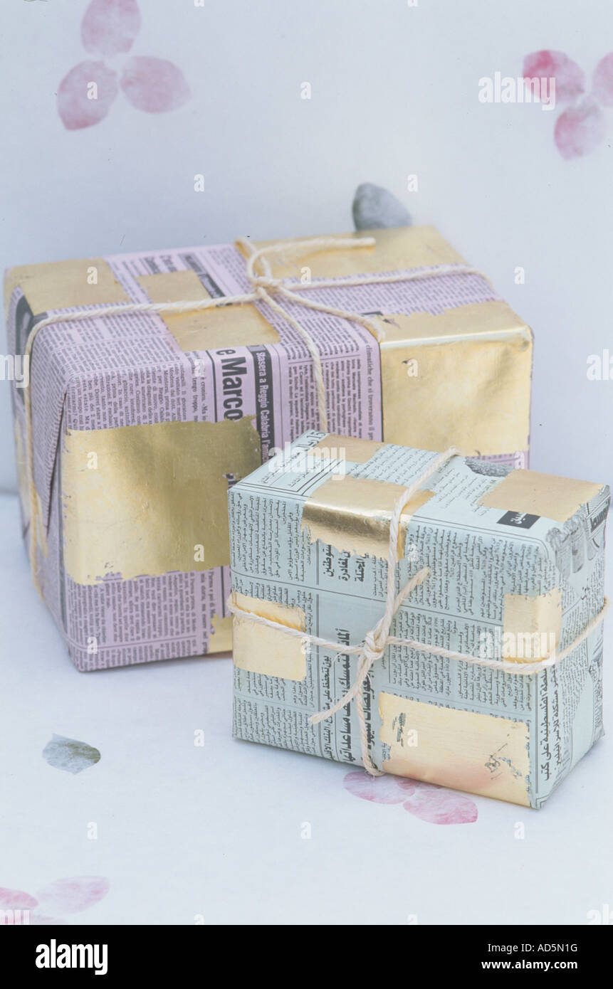 Gift wrapped in newspaper hi-res stock photography and images - Alamy