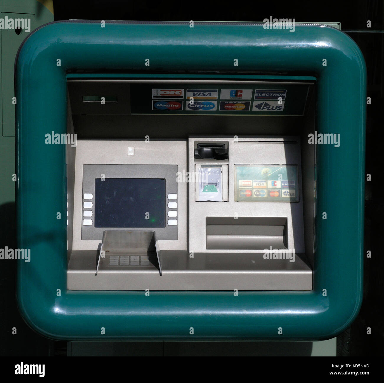 Redrawl hi-res stock photography and images - Alamy