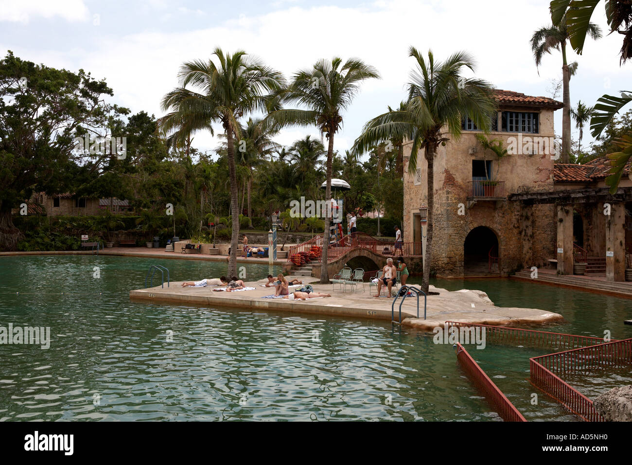 Venetian pool gables High Resolution Stock Photography and Images - Alamy