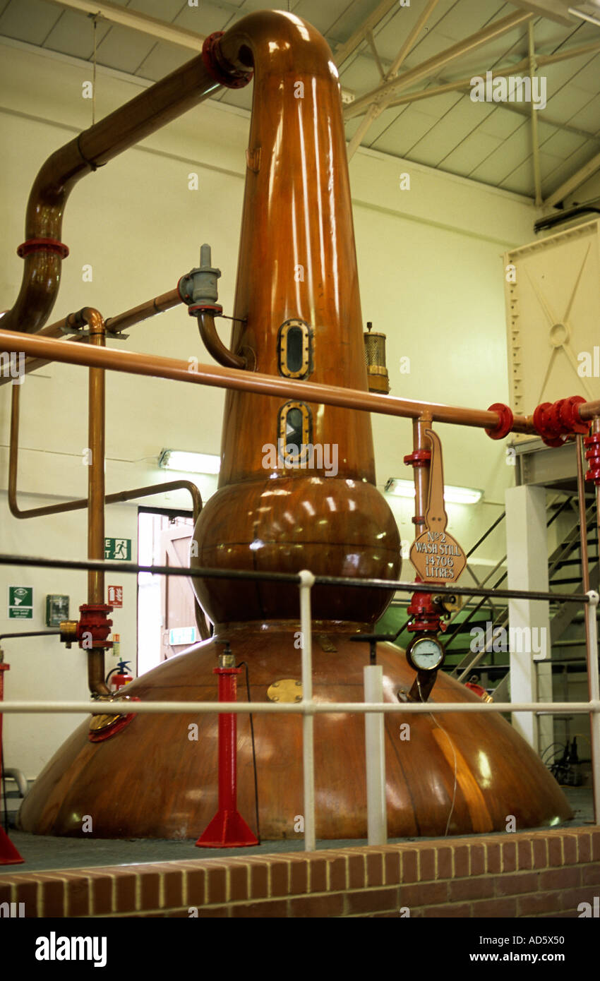 Scotland Whisky Distillery Stills Talisker Whiskey Stock Photo - Alamy