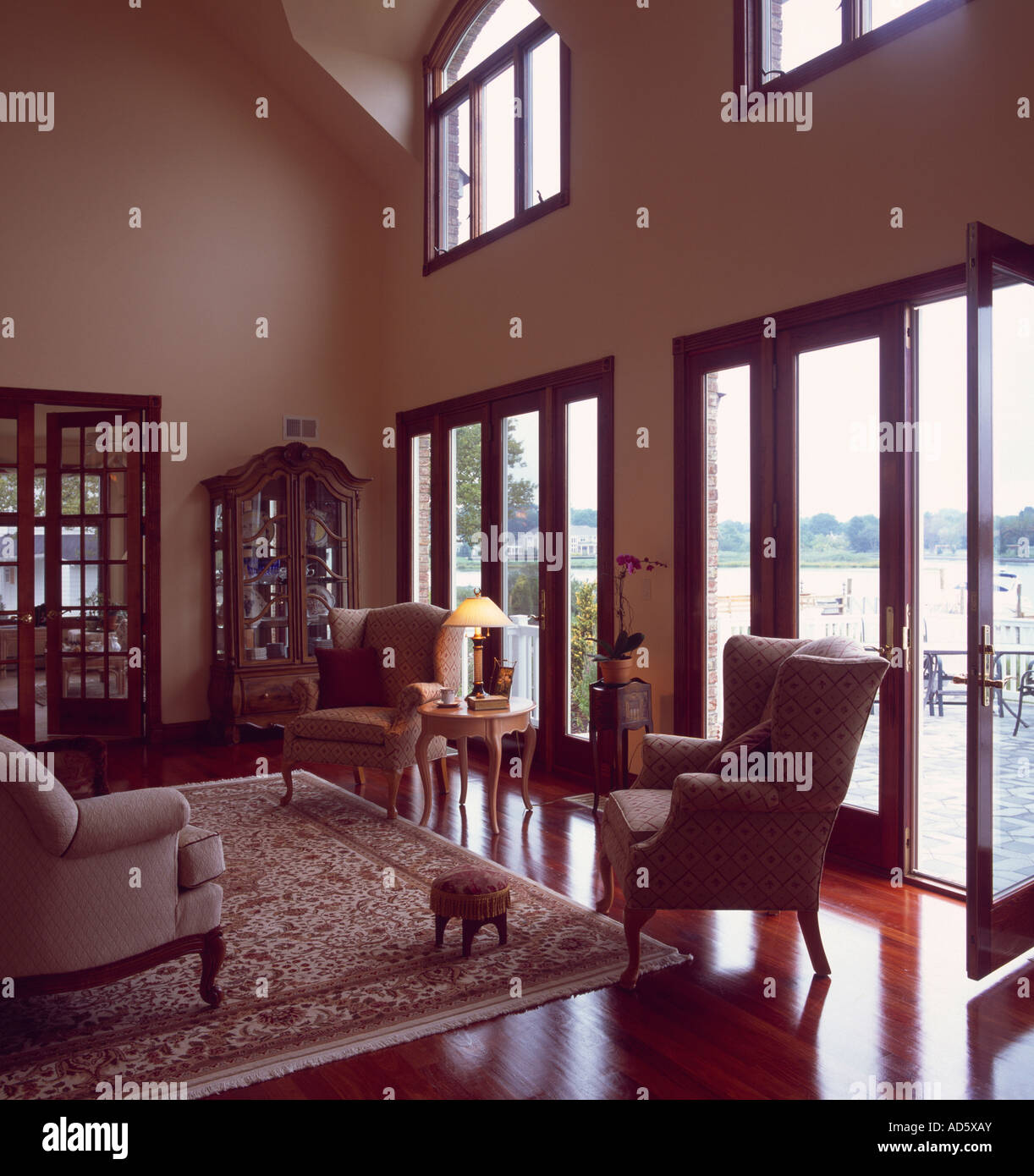 Double height windows hi-res stock photography and images - Alamy