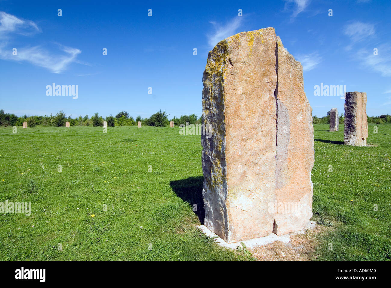 The Ardington and Lockinge Millennium Sundial and Solar System stone ...