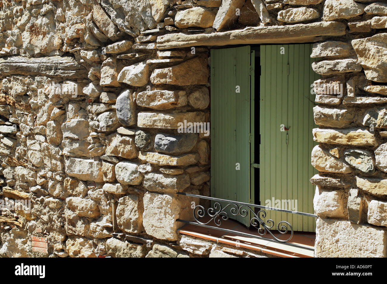 Rough stones building Stock Photo - Alamy