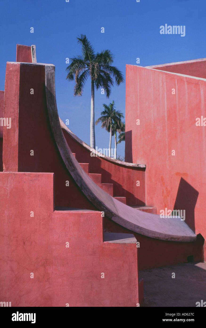 India Delhi Instrument in Jantar Mantar observatory Stock Photo - Alamy