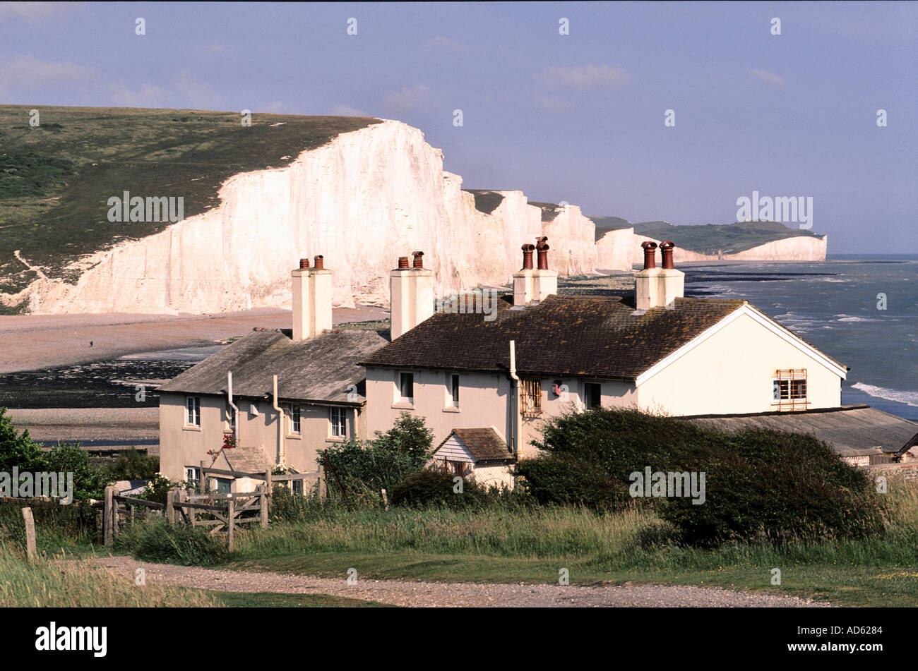 Cottages white cliffs of dover hi-res stock photography and images - Alamy