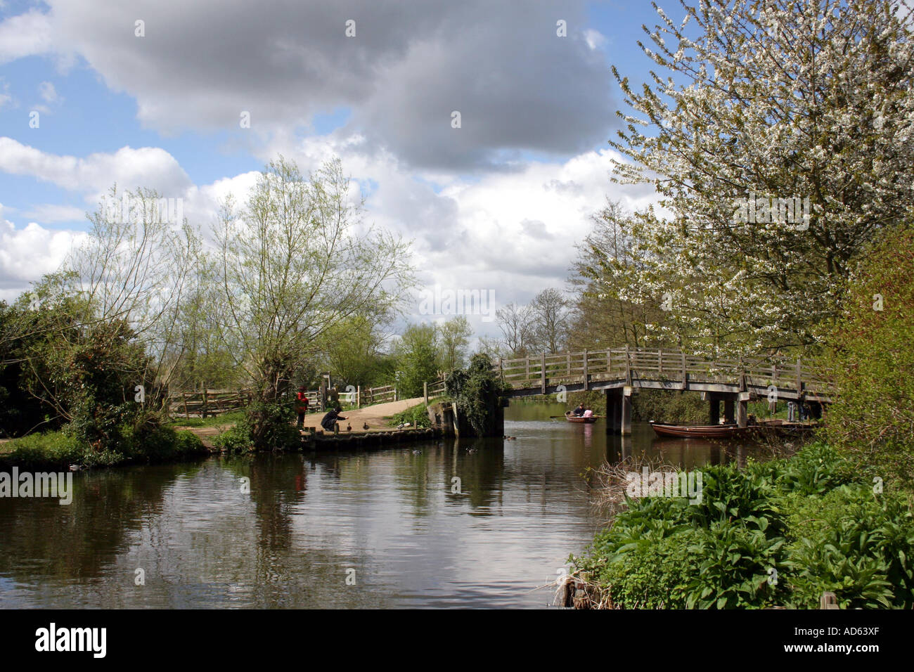 FLATFORD BRIDGE CROSSING THE RIVER STOUR. FLATFORD. CONSTABLE COUNTRY ...