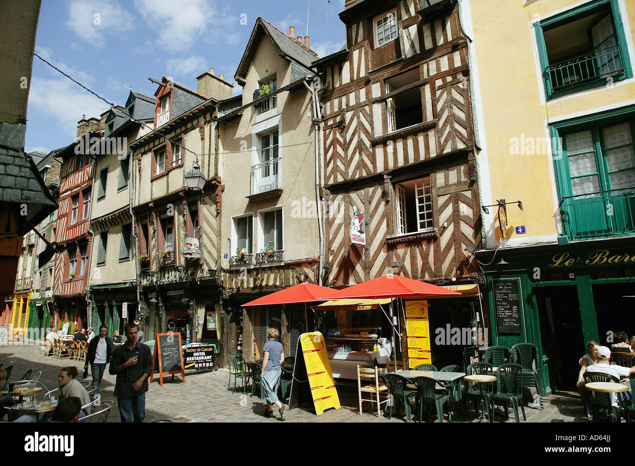 Saint-Michel pedestrian street, Rennes Stock Photo - Alamy