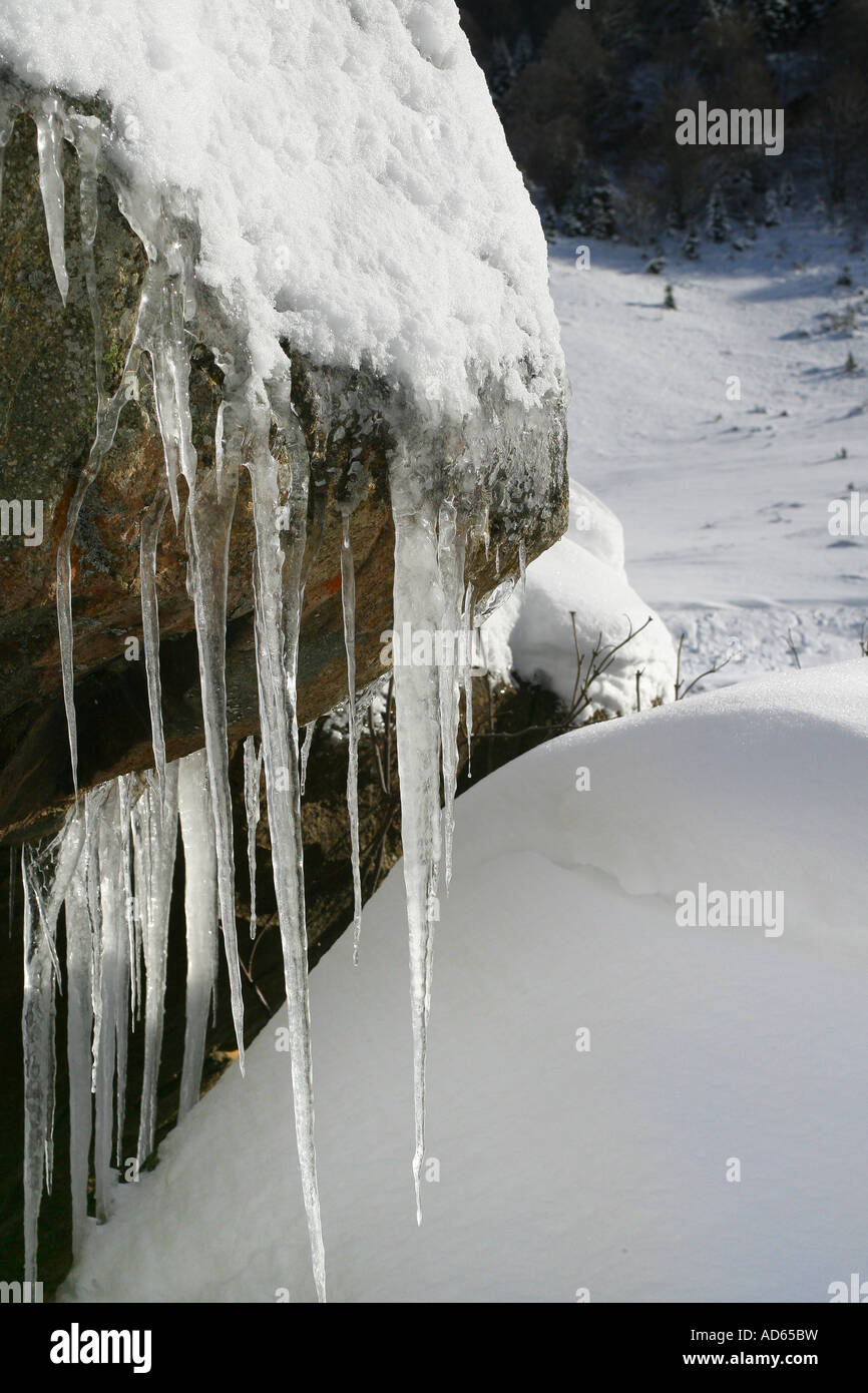Note stalactites hi-res stock photography and images - Alamy