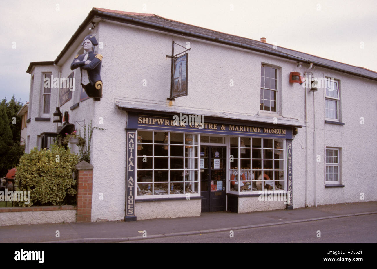 Isle of wight museum hi-res stock photography and images - Alamy