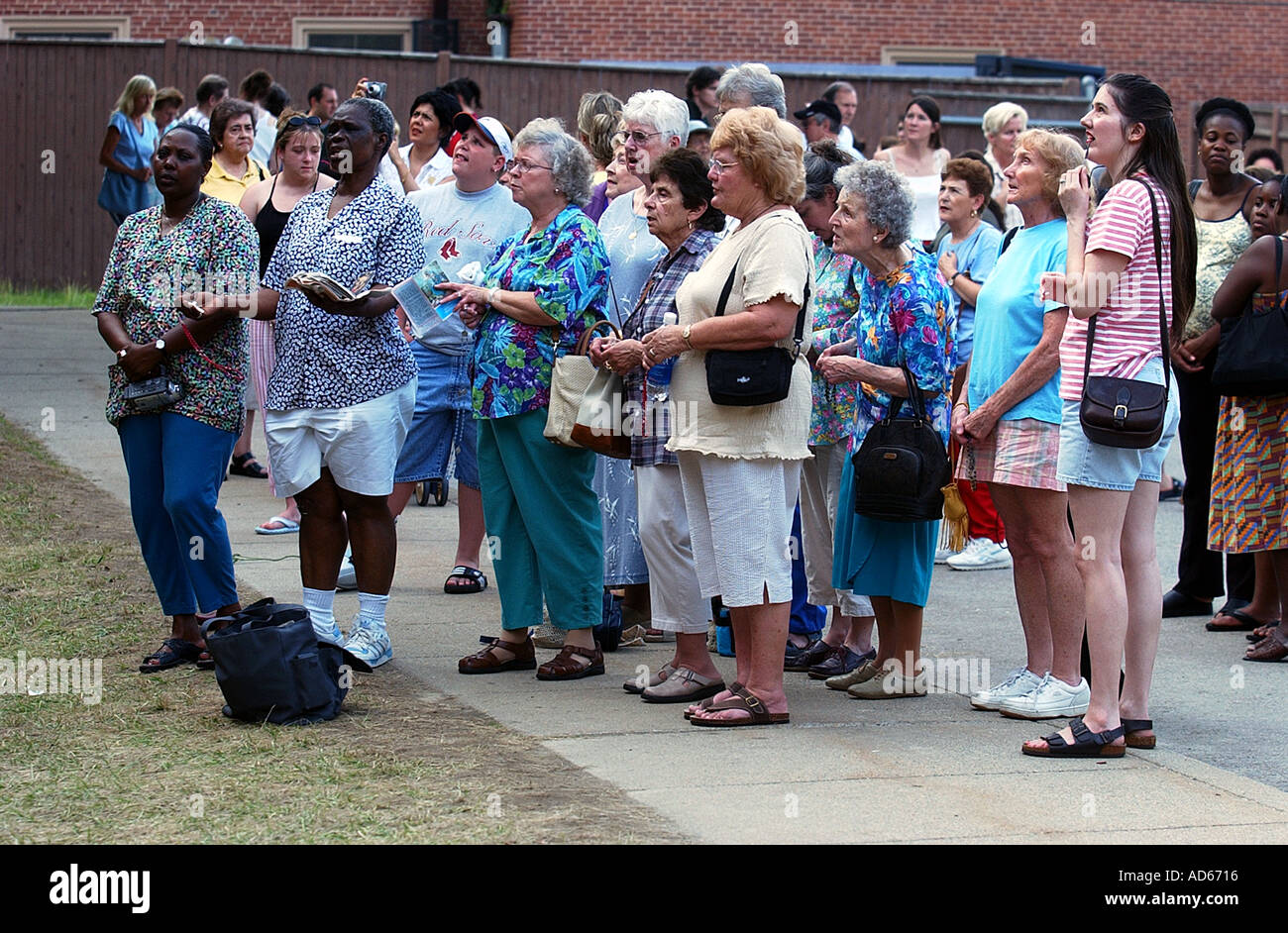 Outdoor prayer meeting Stock Photo - Alamy