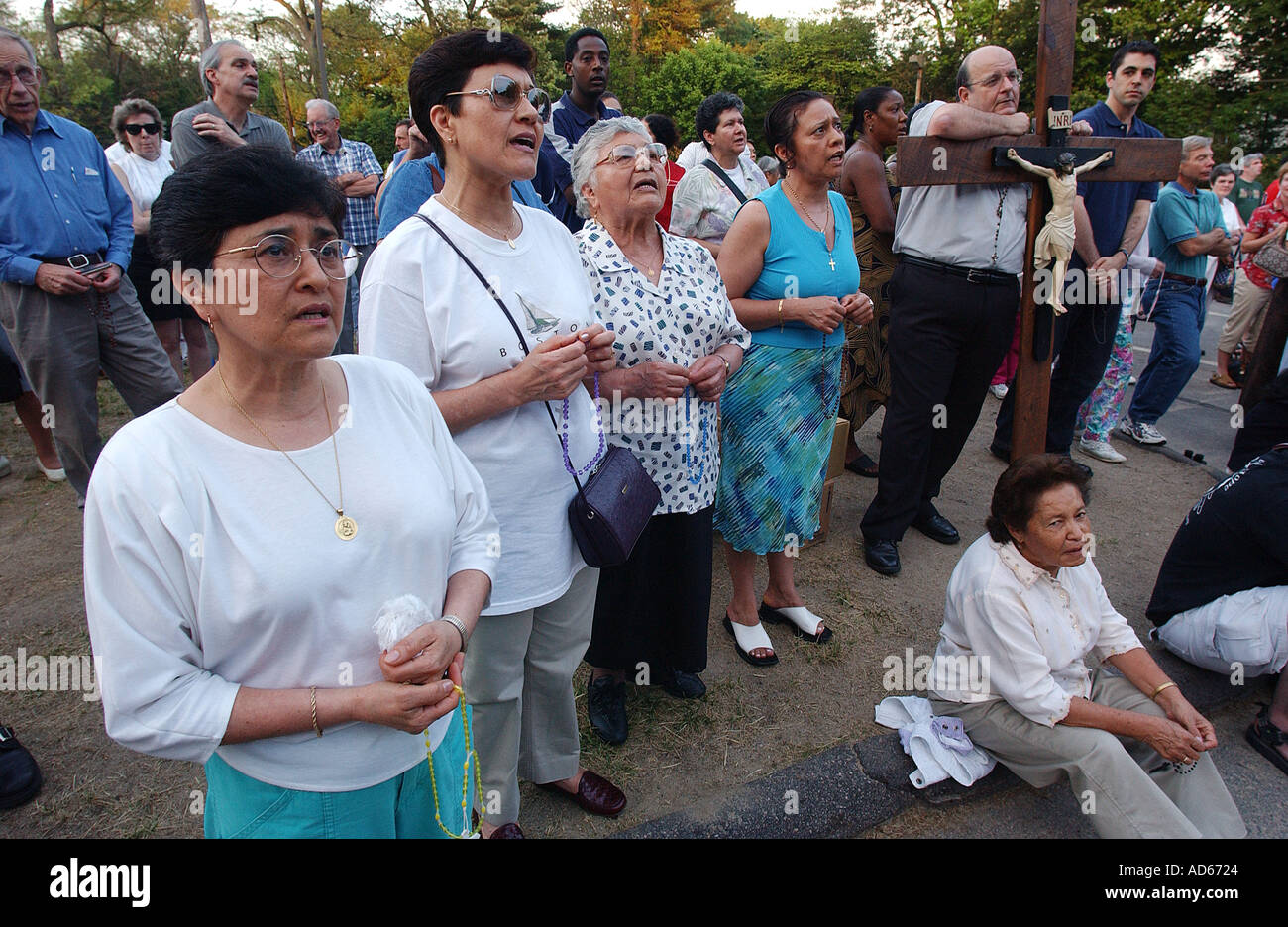 Outdoor prayer meeting hi-res stock photography and images - Alamy