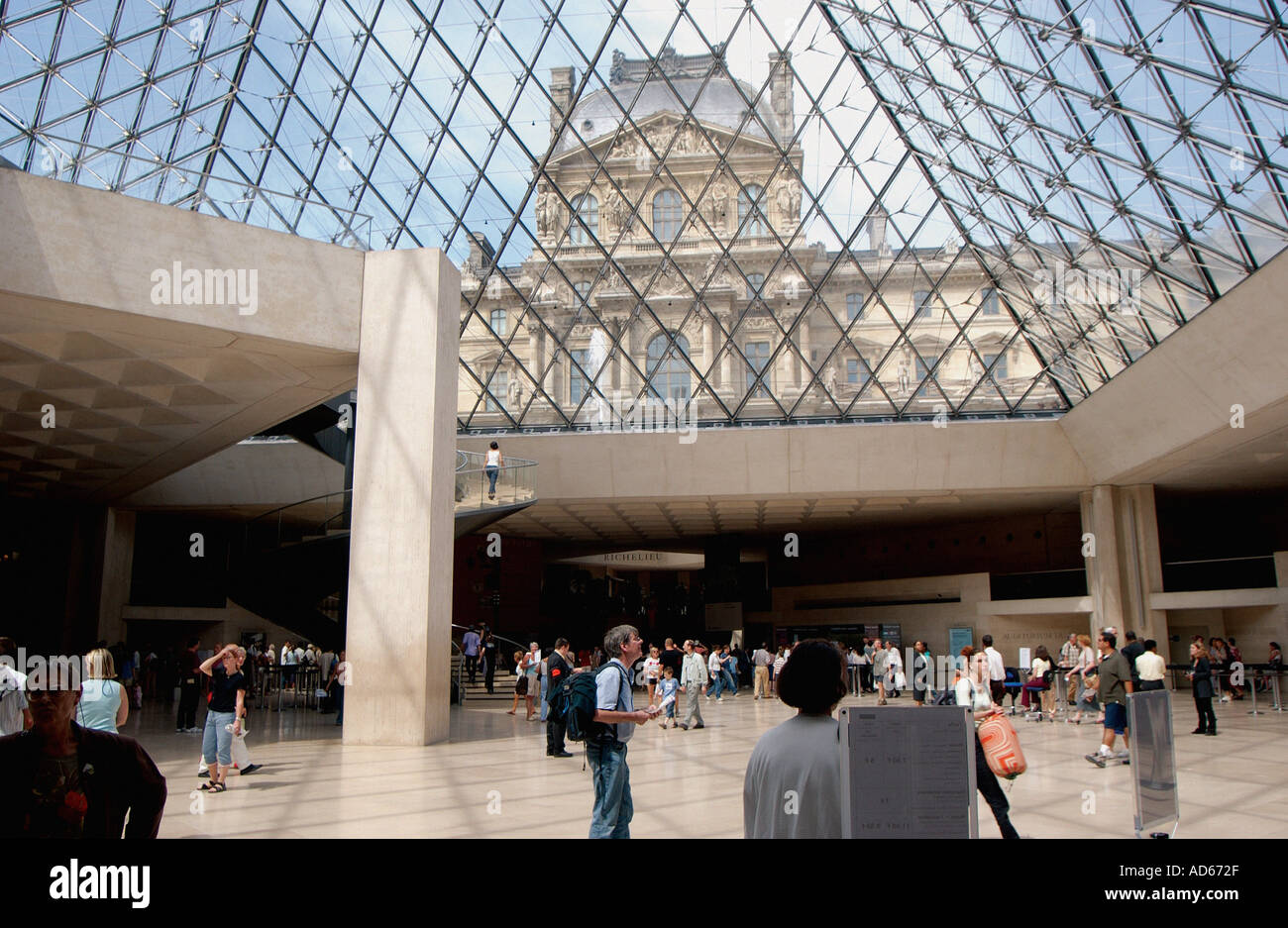 Hall napoleon louvre pyramid hi-res stock photography and images - Alamy
