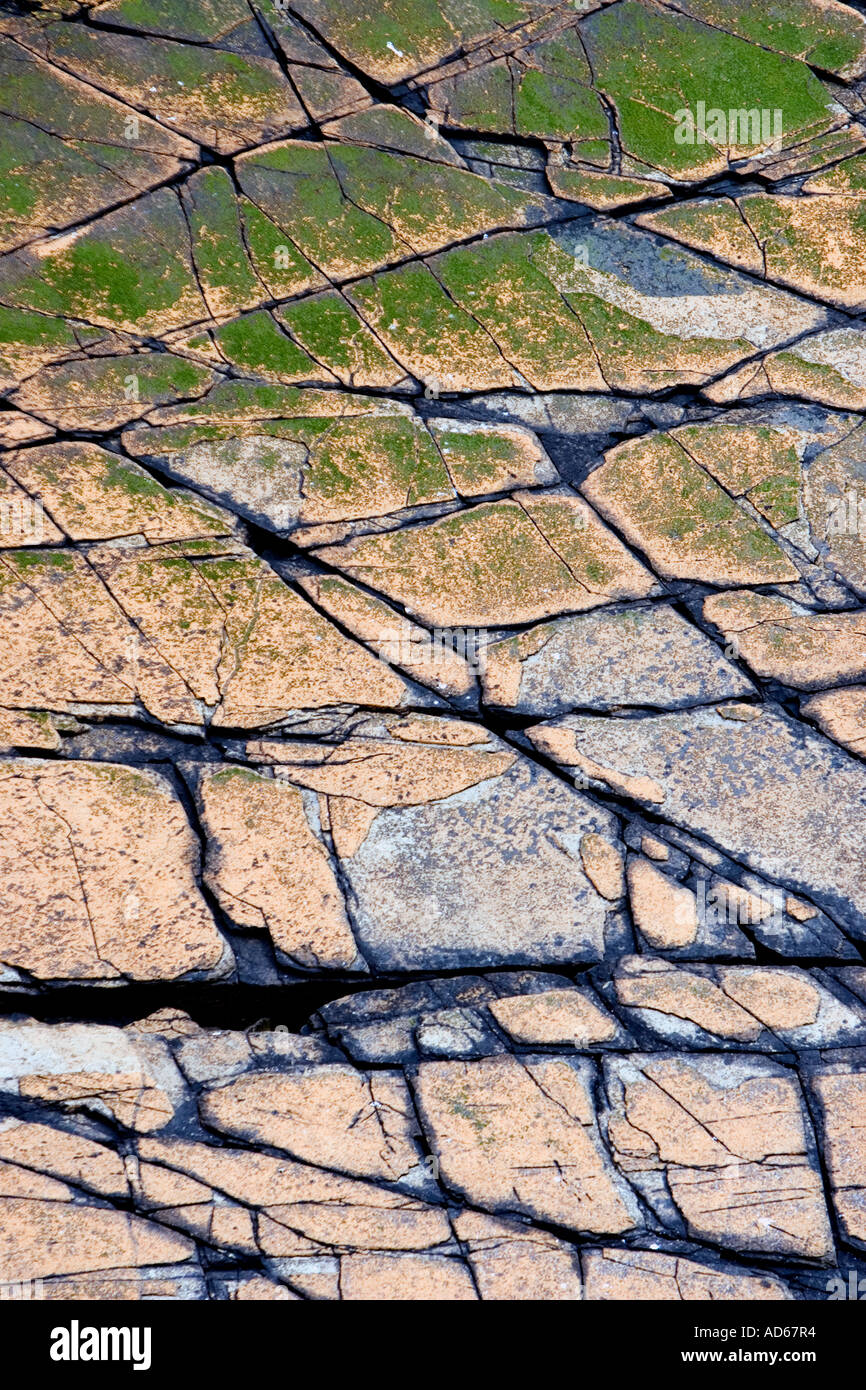 Rock with deep fissures hi-res stock photography and images - Alamy