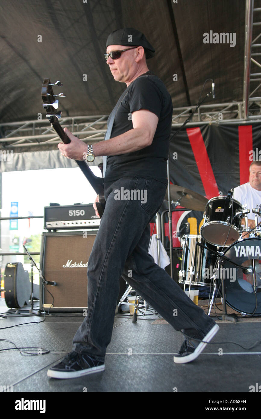 Earworms hi-res stock photography and images - Alamy