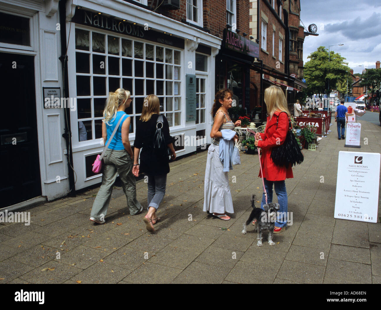 Alderley edge village hi-res stock photography and images - Alamy
