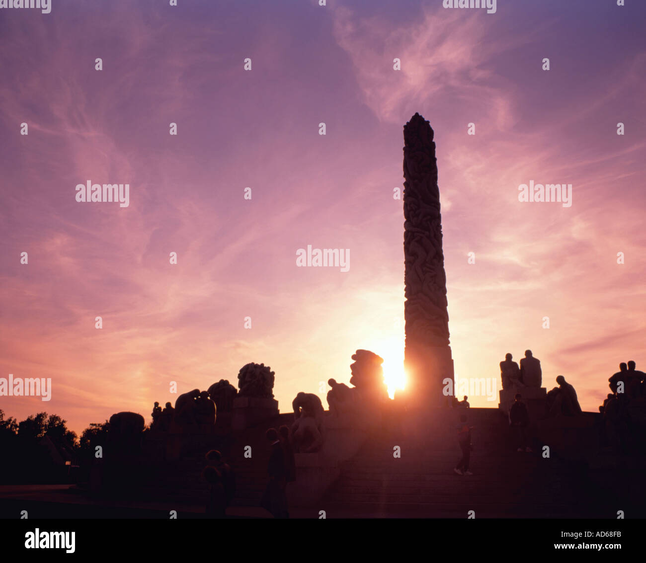 Monolitten (Monolith) at sunset, Vigelandsparken (Vigeland Sculpture ...