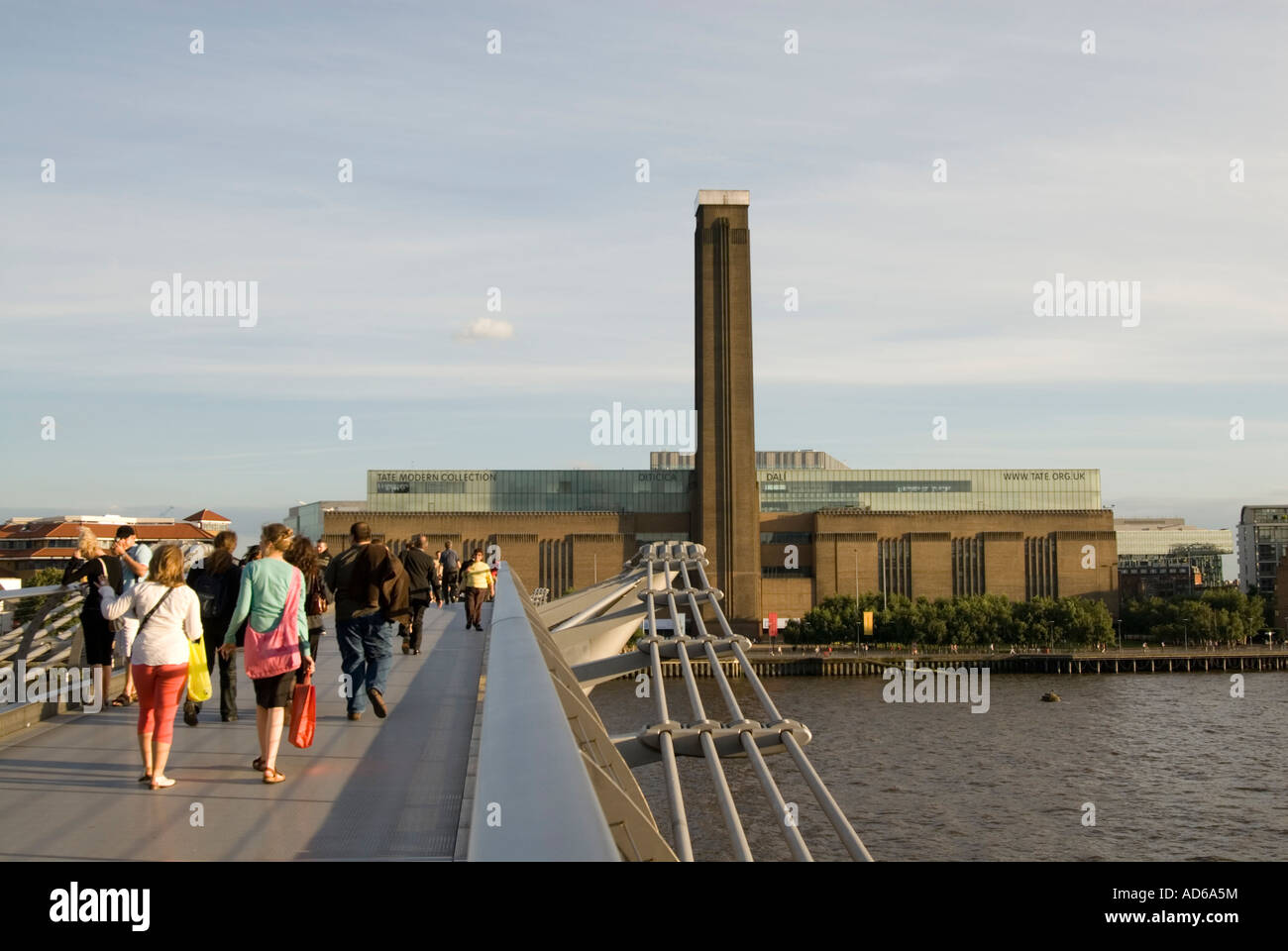 The Tate Modern High Resolution Stock Photography and Images - Alamy
