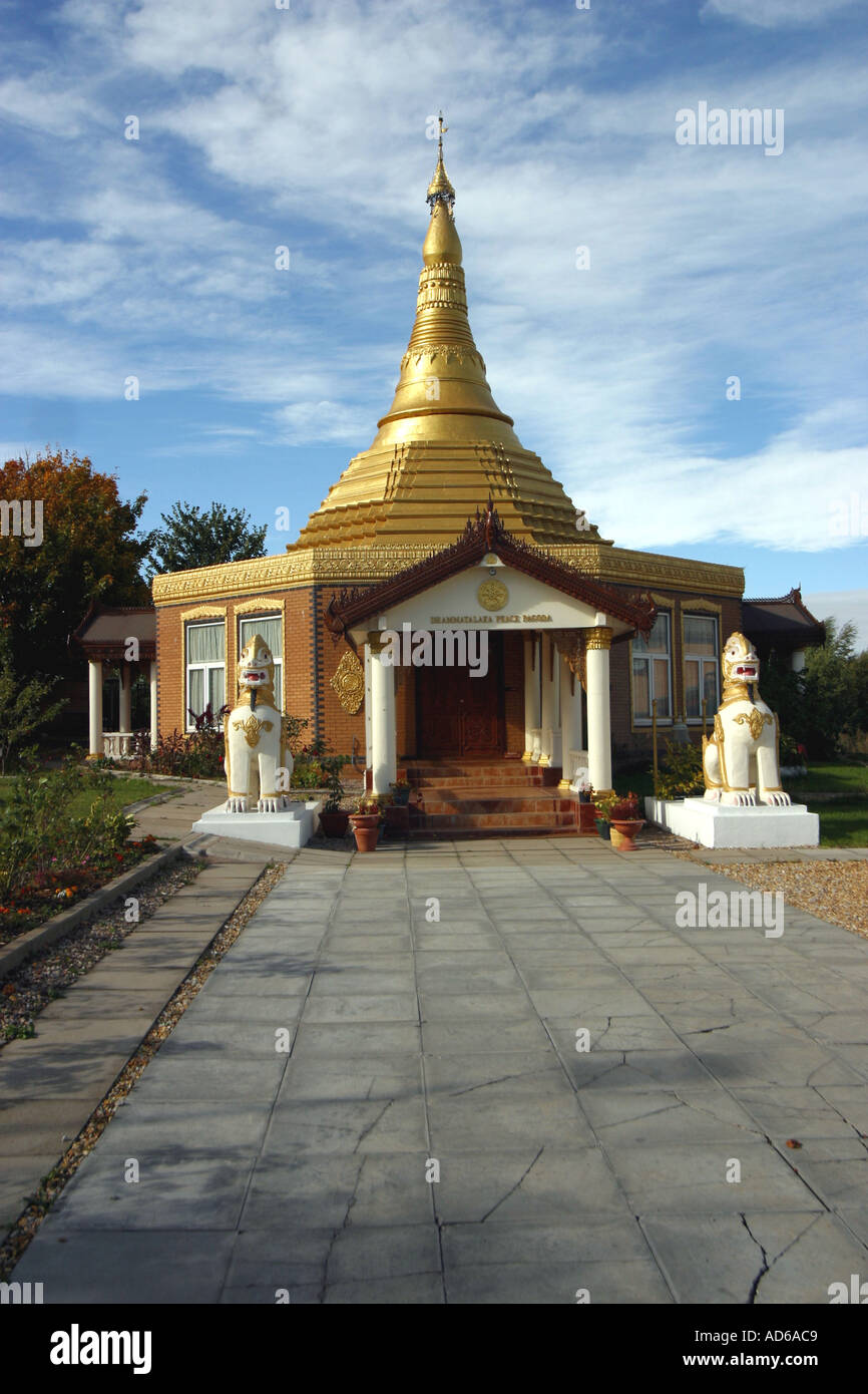 Doctor venerable rewah sacred hi-res stock photography and images - Alamy