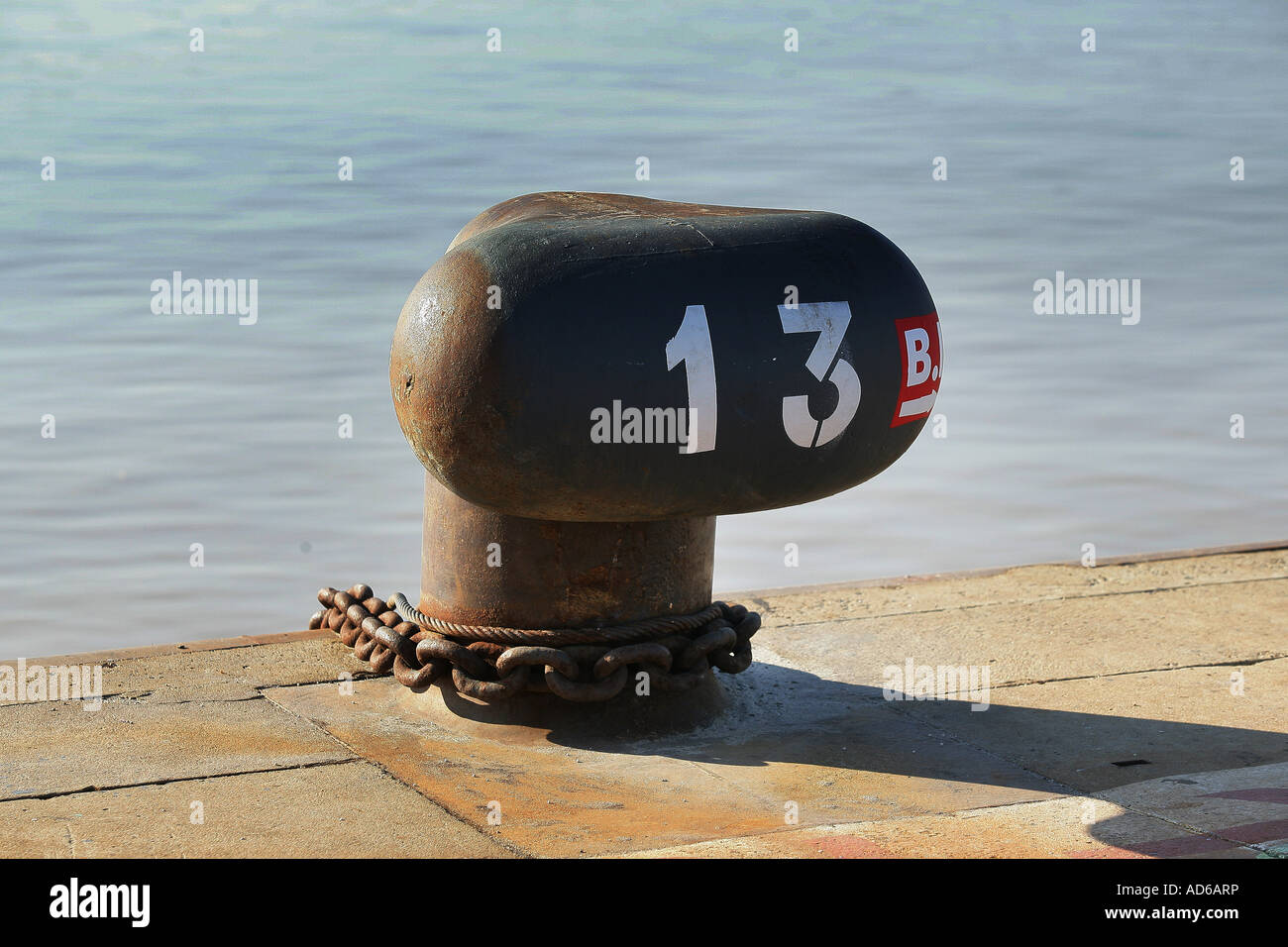 Bitt for ships hi-res stock photography and images - Alamy