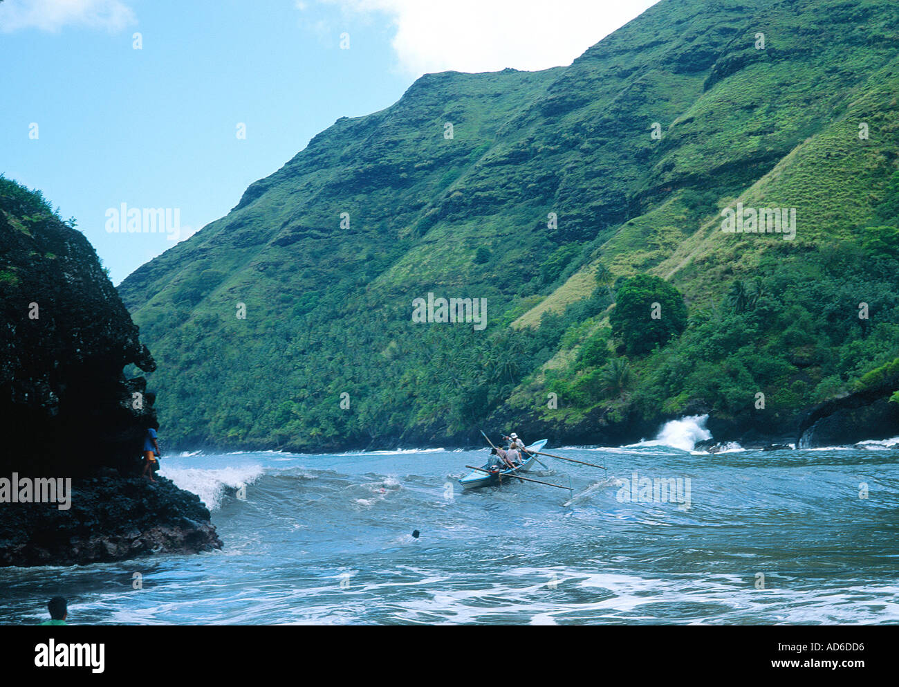 Omoa fatu hiva marquesas islands hi-res stock photography and images ...