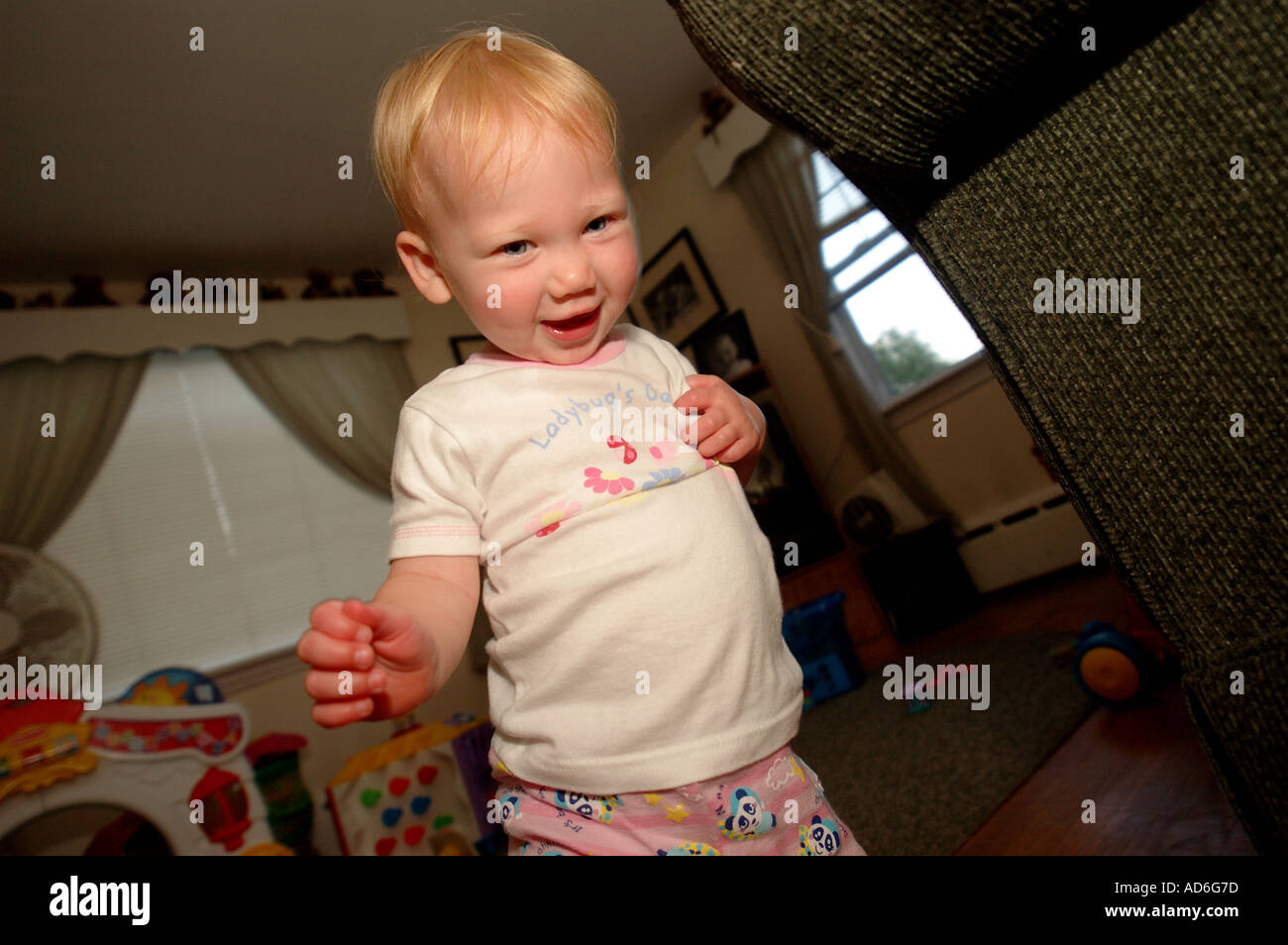 baby toddler child first steps walking step learing to walk 1 one year ...