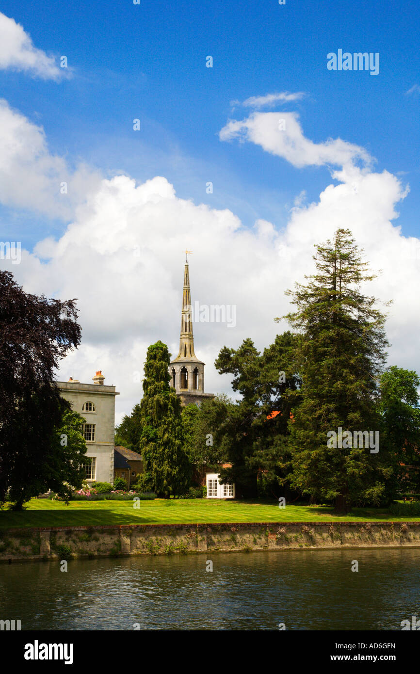 St peters church thames river hi-res stock photography and images - Alamy