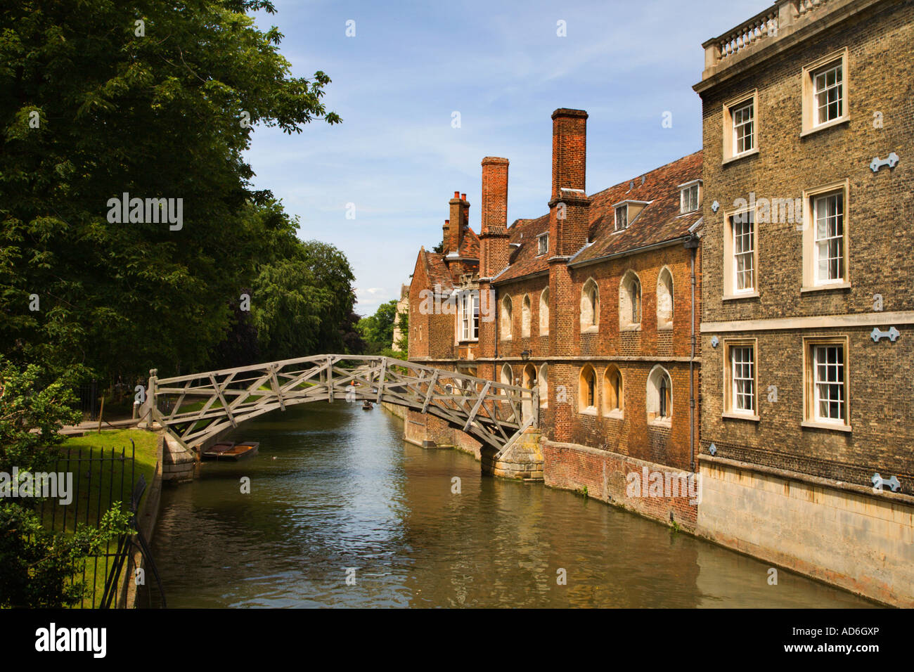 Mathematical Bridge at Queens College Cambridge England Stock Photo - Alamy