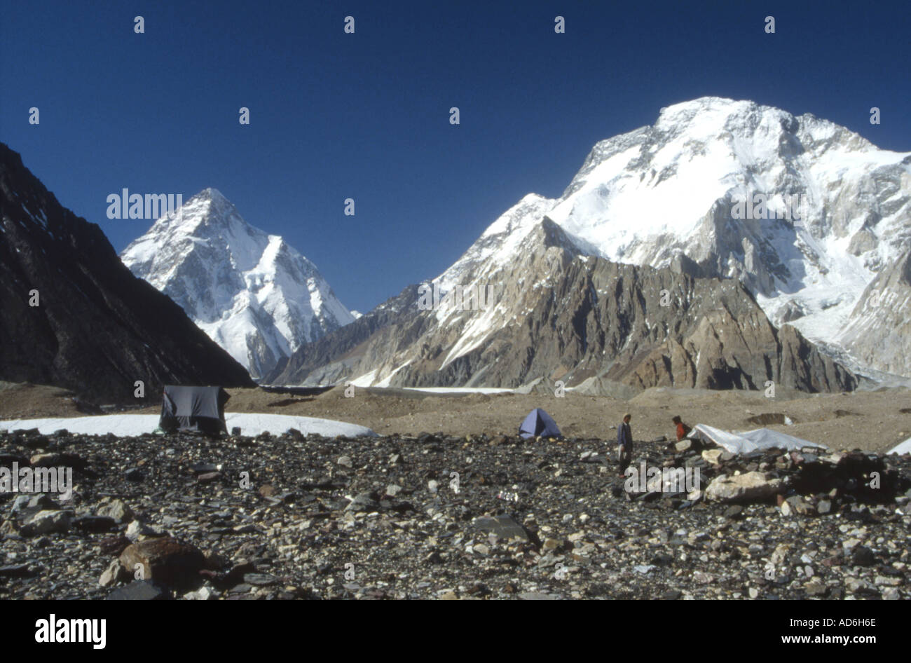 Mount godwin austen hi-res stock photography and images - Alamy