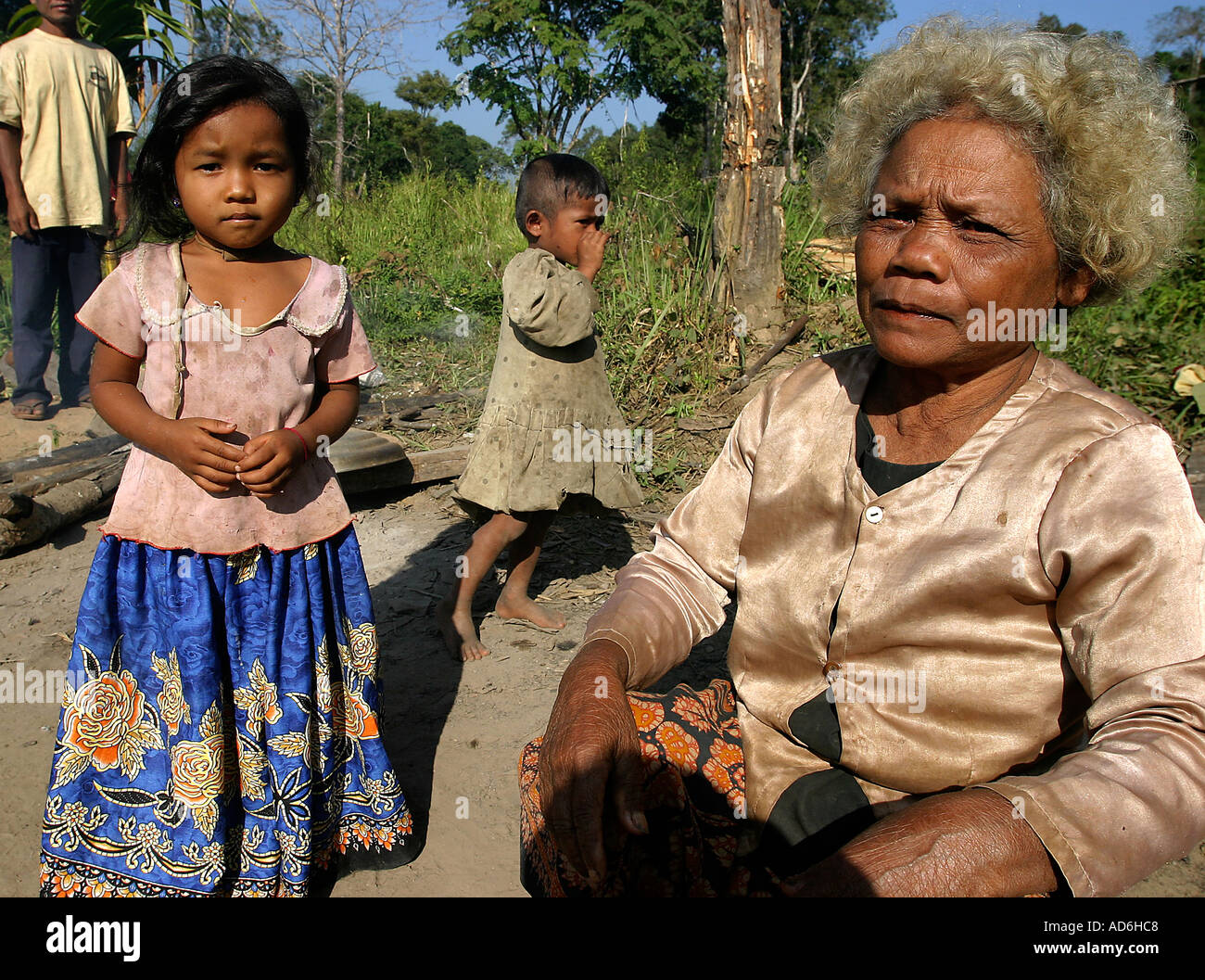 Indigenous Samre woman and child in theinaccessible Veal veng valley of ...
