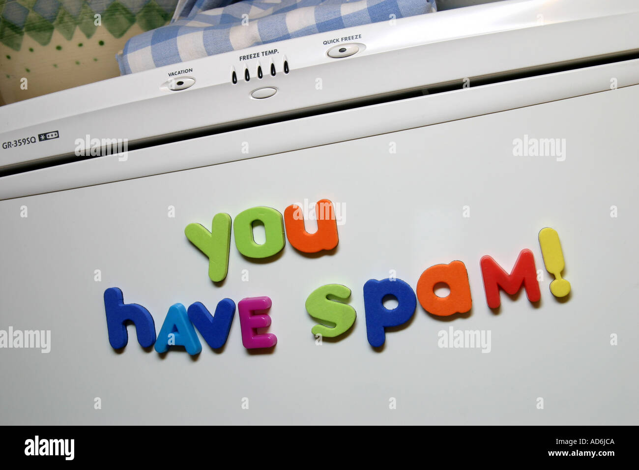 Artificial magnets hi-res stock photography and images - Alamy