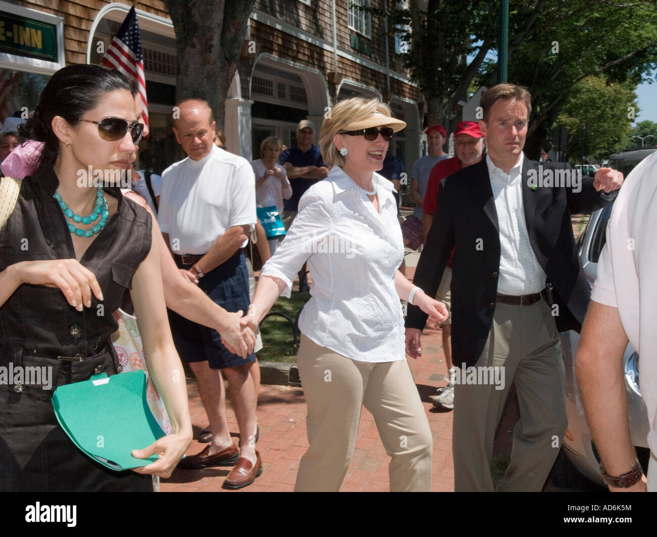 East Hampton NY 8 5 07 Hillary Clinton shops quickly on Newtown Lane in ...