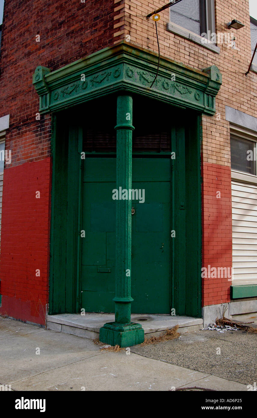 Corner of old house hi-res stock photography and images - Alamy