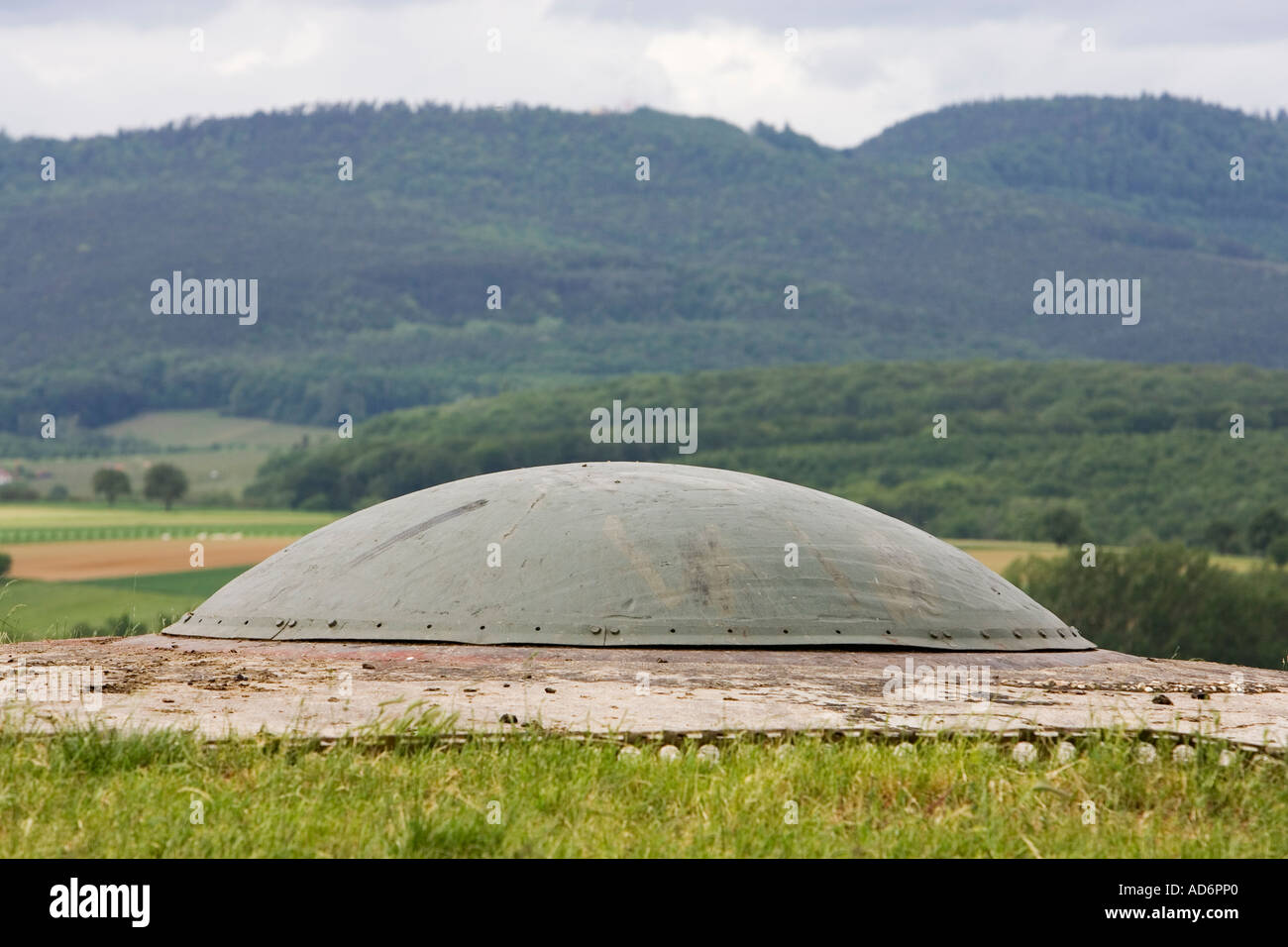 Retractable gun turret at Fort Schoenenbourg bunker system on the ...