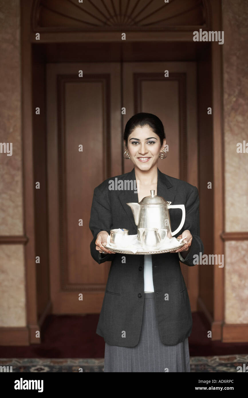Woman waitress back view hi-res stock photography and images - Alamy