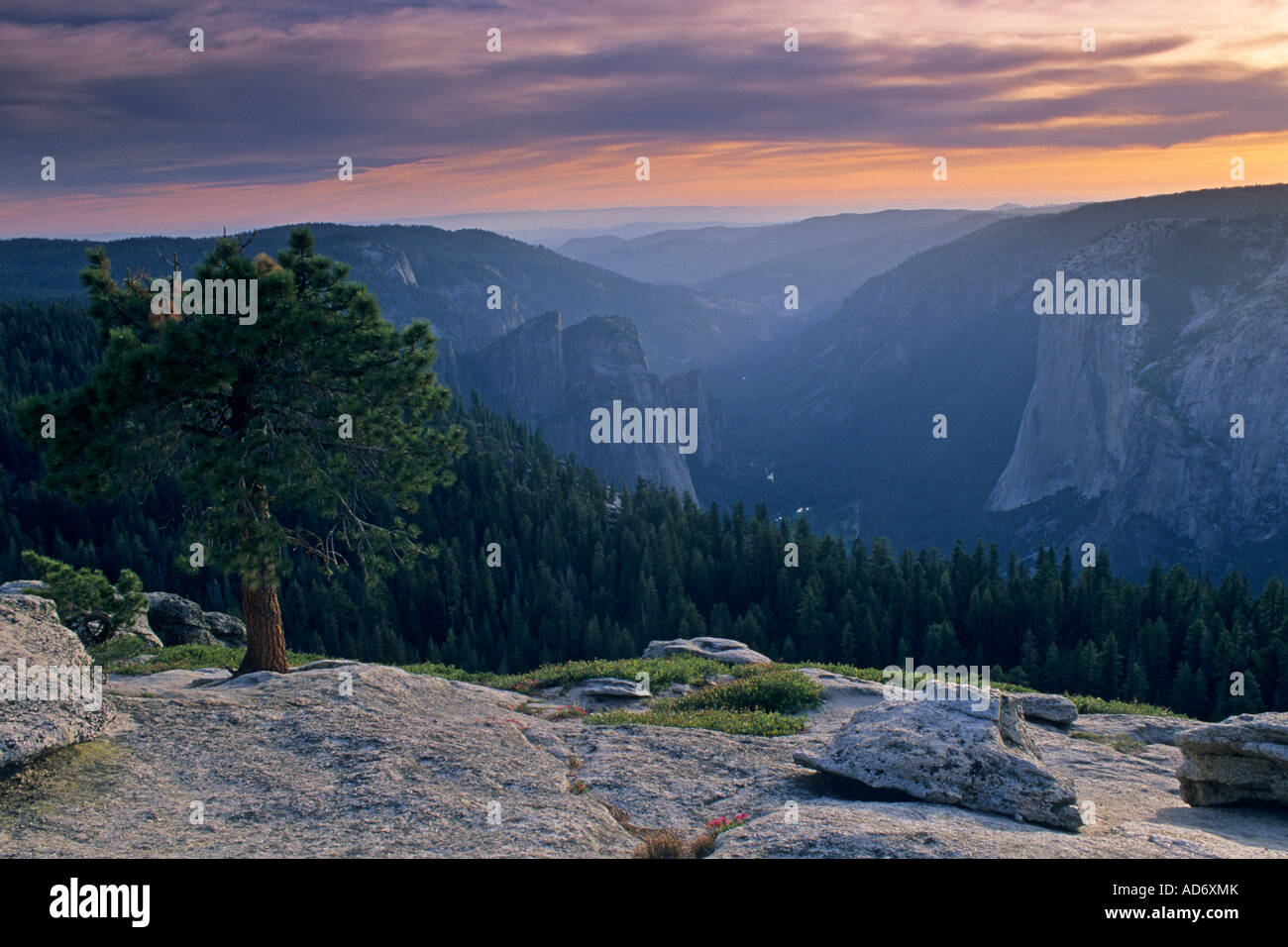 Looking west over Yosemite Valley at sunset from atop Sentinel Dome ...